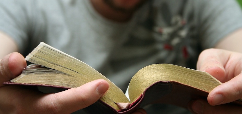 5 Practical Ways to Use the Bible | Brandon's Desk